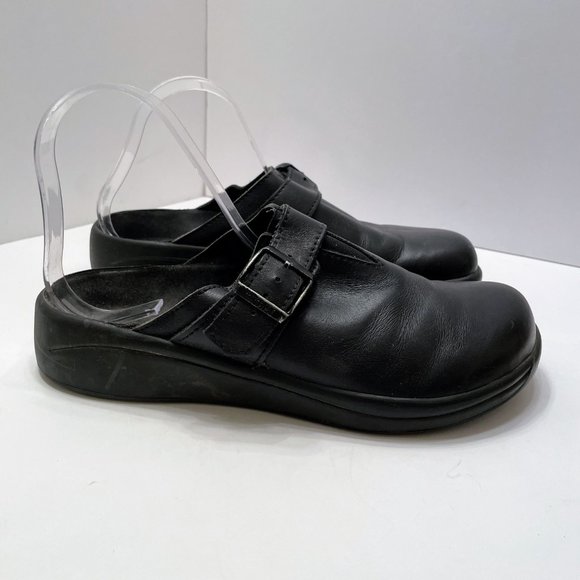 Birkenstock | Shoes | Birkenstock Tatami Black Leather Buckle Mule ...